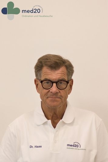 Arztpraxis für Allgemeinmedizin Dr. Haas Dr. Sa Wien | Team